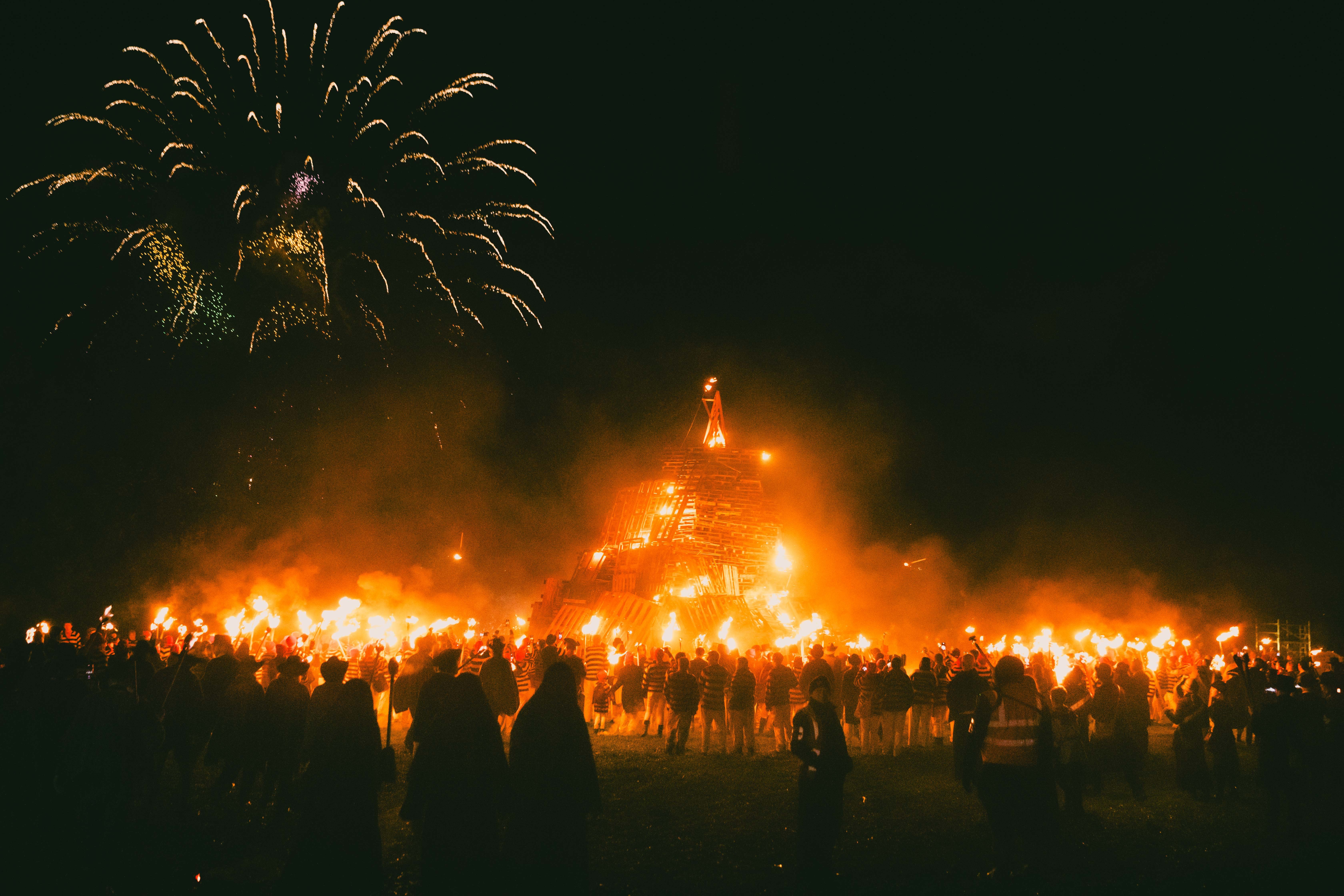 Striking photos of an English town on Bonfire night | Huck