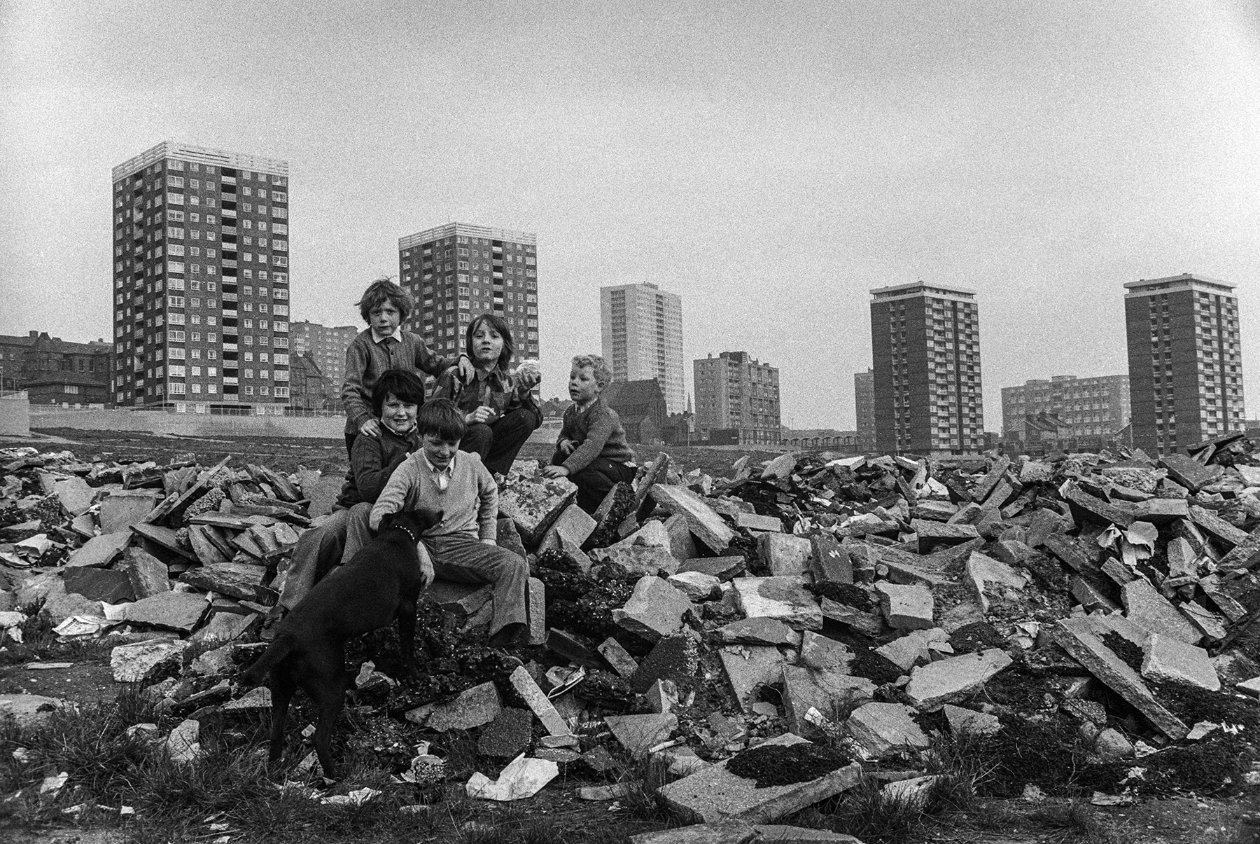 Gritty scenes of Liverpool in the 1970s | Huck