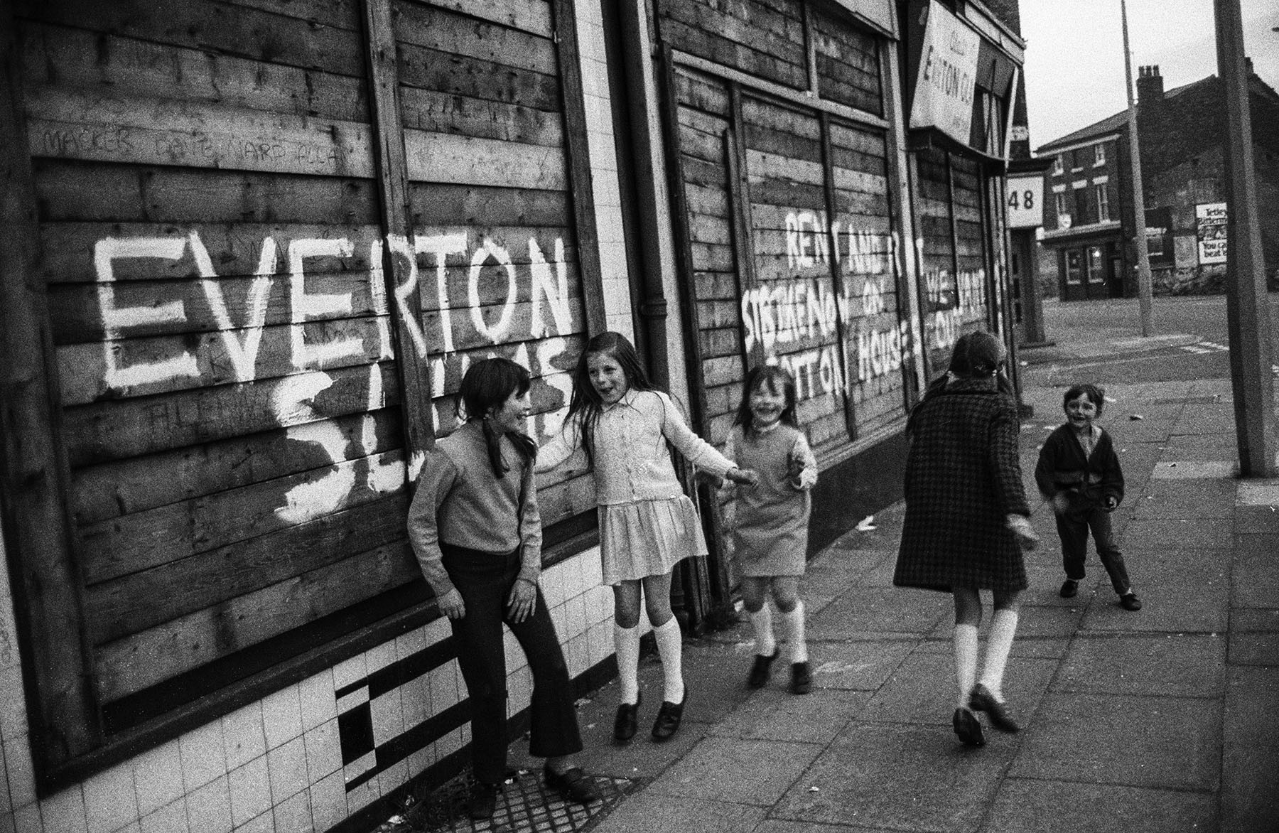 Gritty scenes of Liverpool in the 1970s | Huck