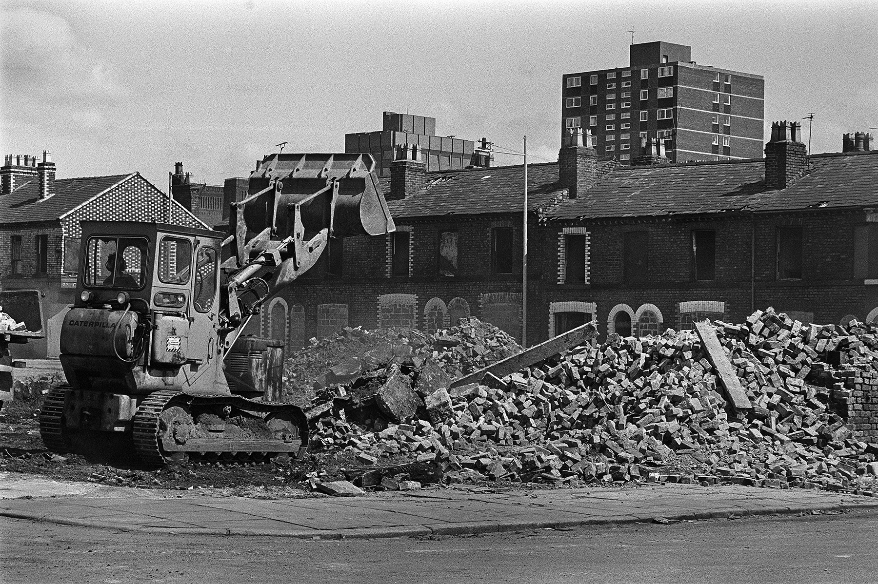 Gritty scenes of Liverpool in the 1970s | Huck
