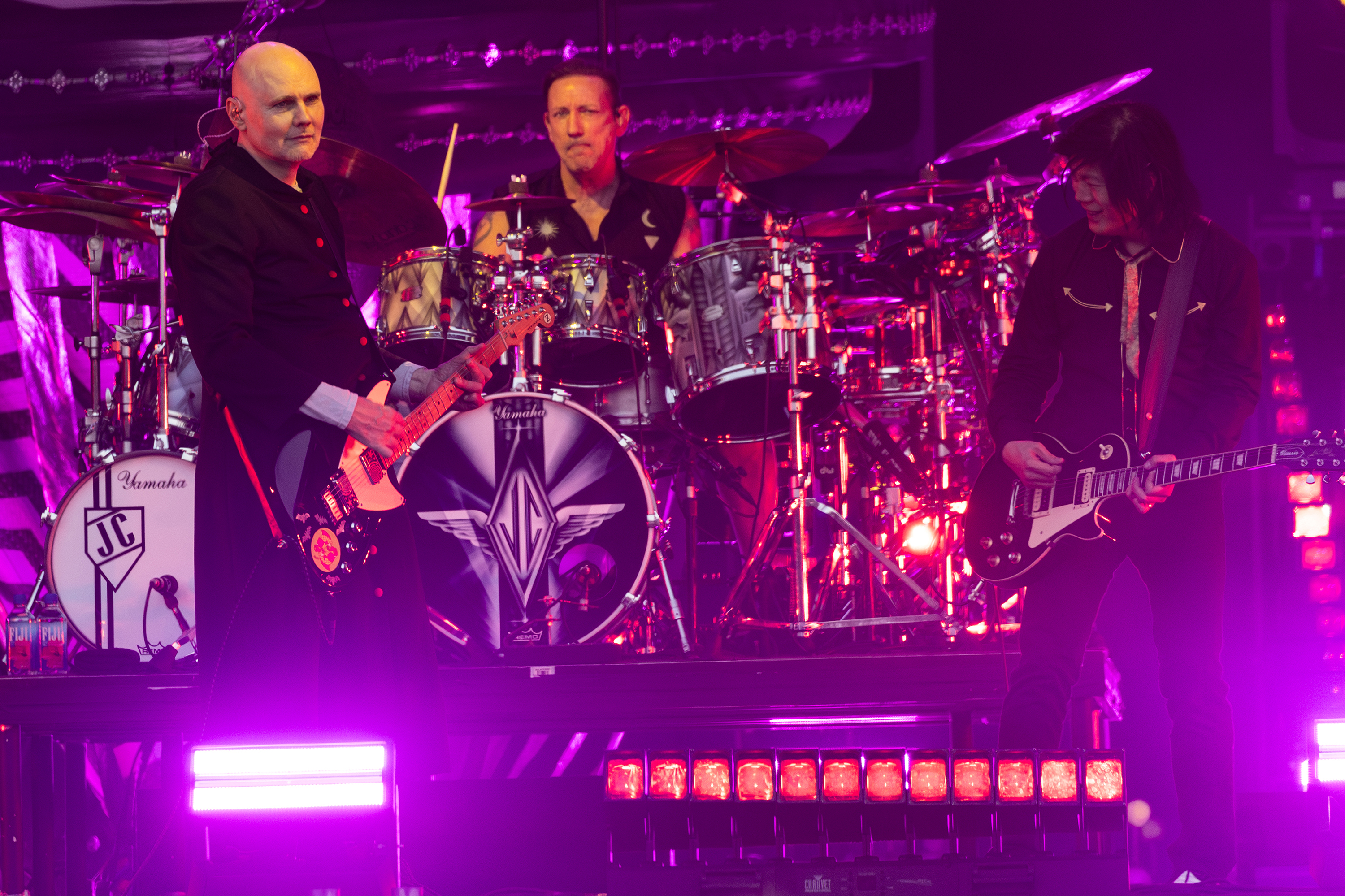 Photos of The Smashing Pumpkins live at Gunnersbury Park in London on ...