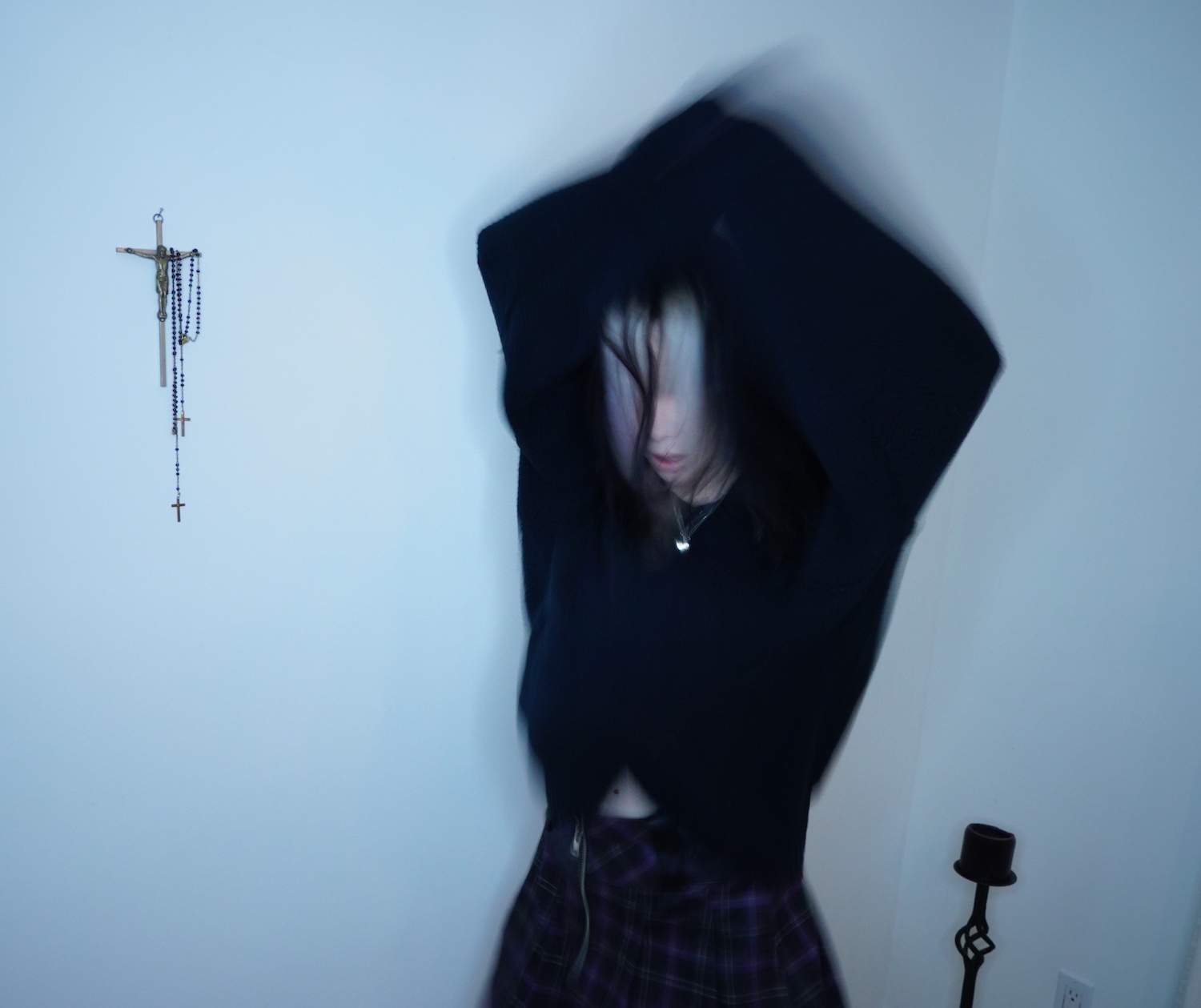 Alice Glass shares first new song in nearly two years "NIGHTMARES ...