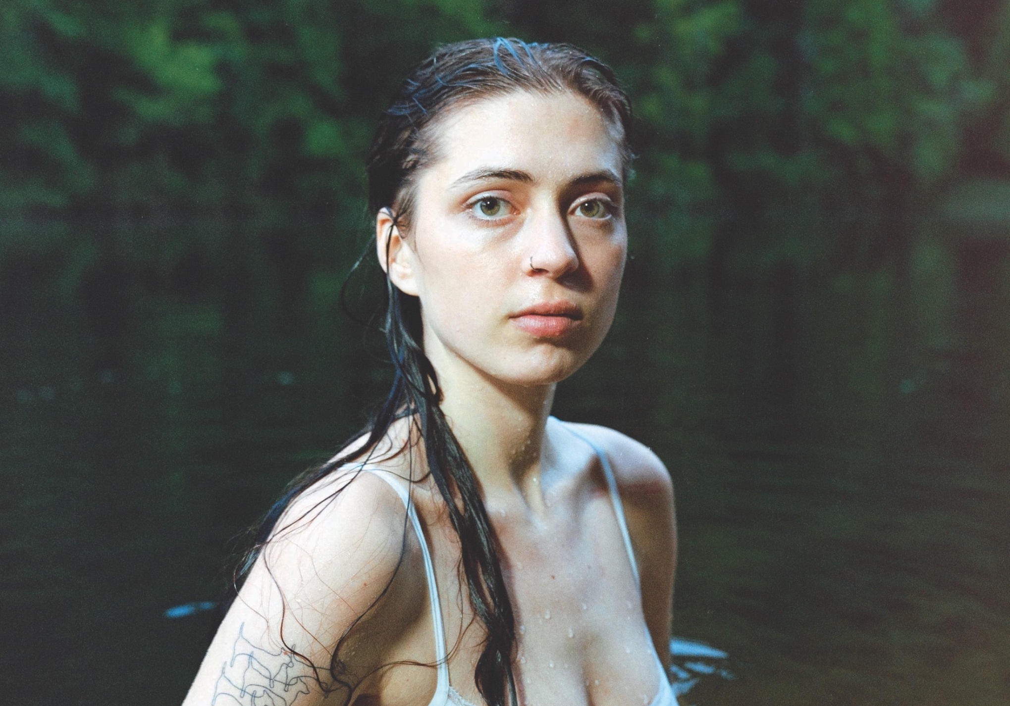 Lizzy McAlpine announces her third studio album, Older | The Line of ...