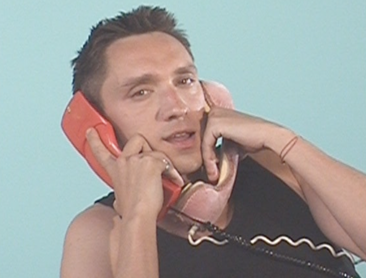Oliver Sim joins forces with Bullion on new single, "Telephone Games ...