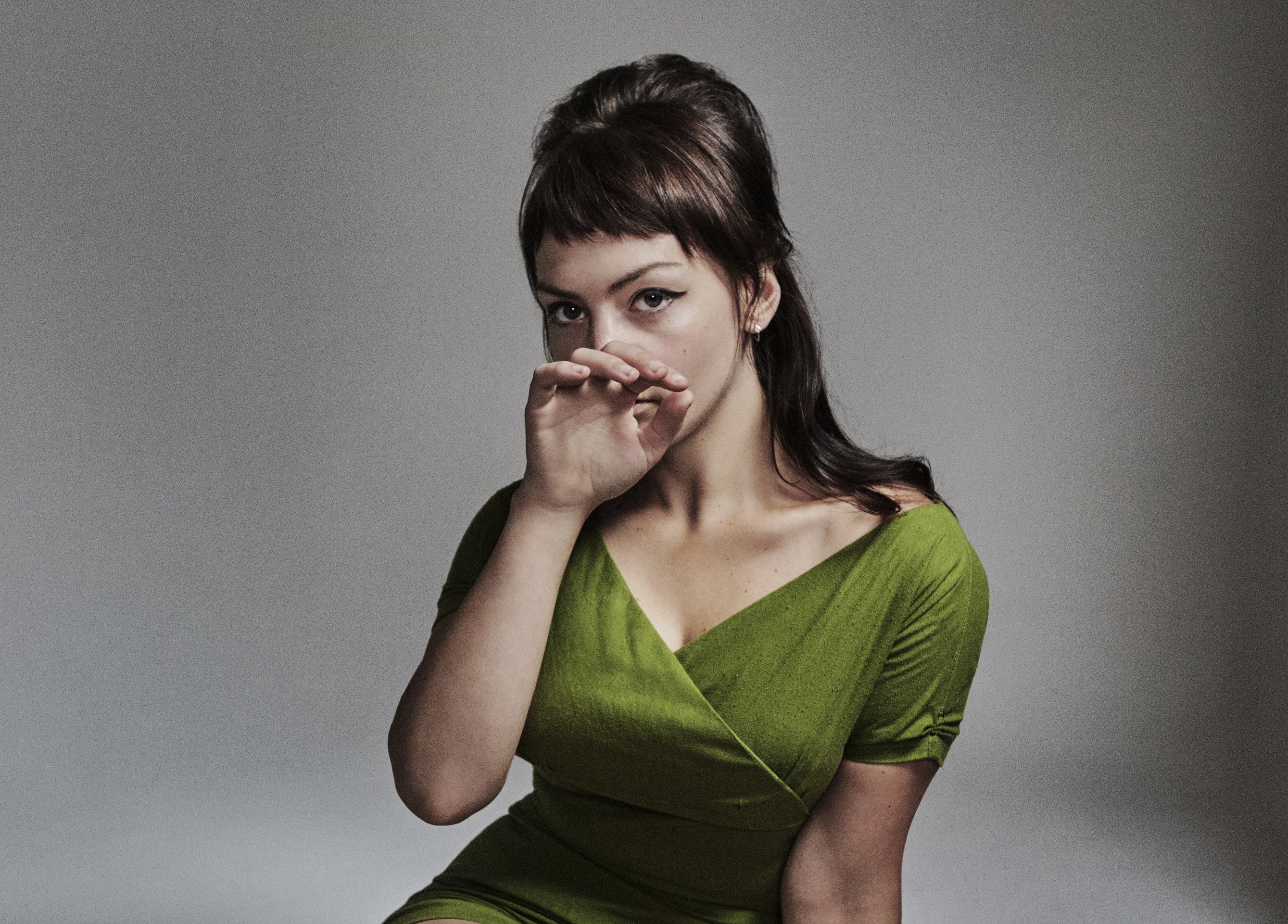 Angel Olsen announces new album Phases and shares first tracks "Fly On ...