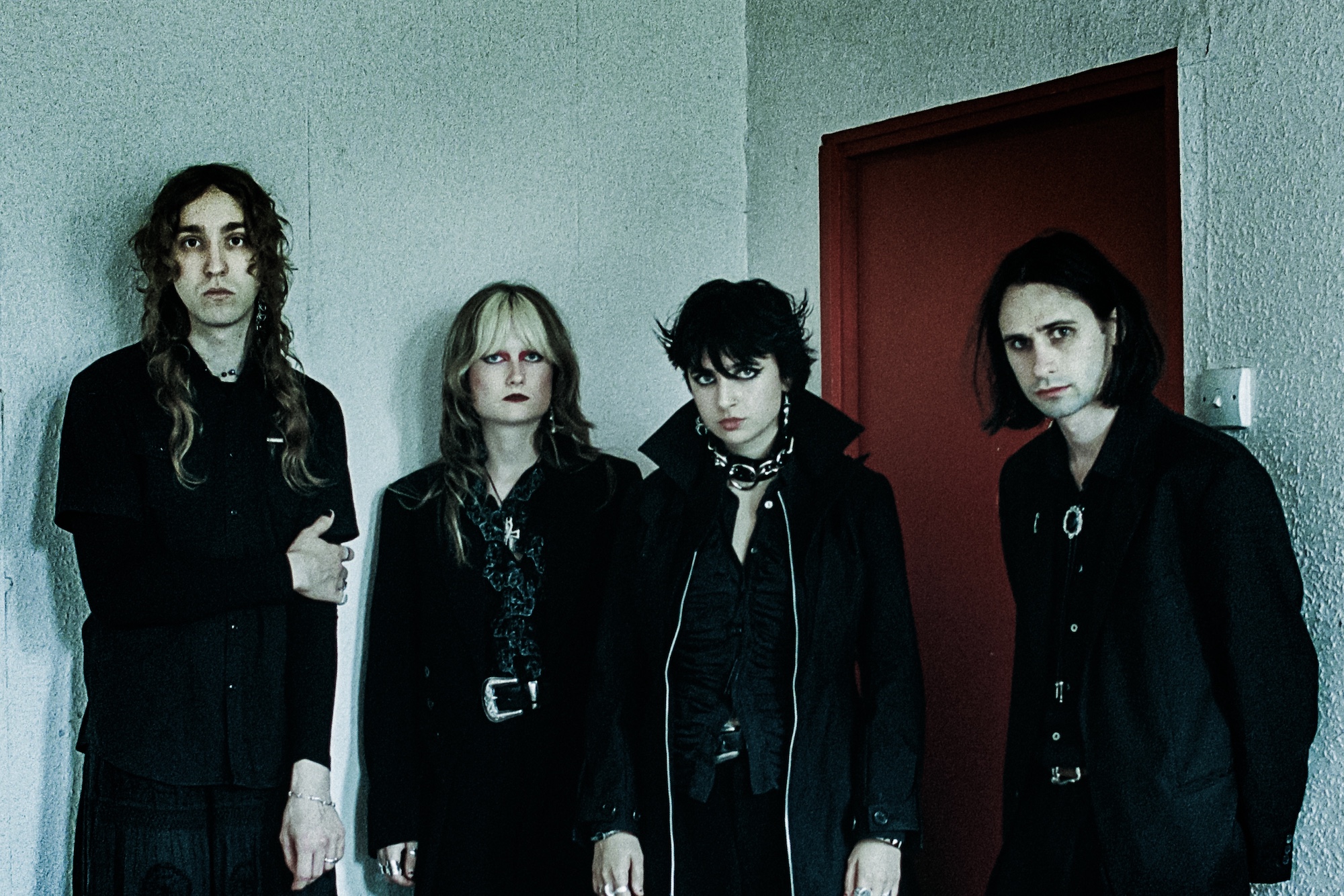 Mouth Ulcers step back in time with dark post-punk single “Prevail ...