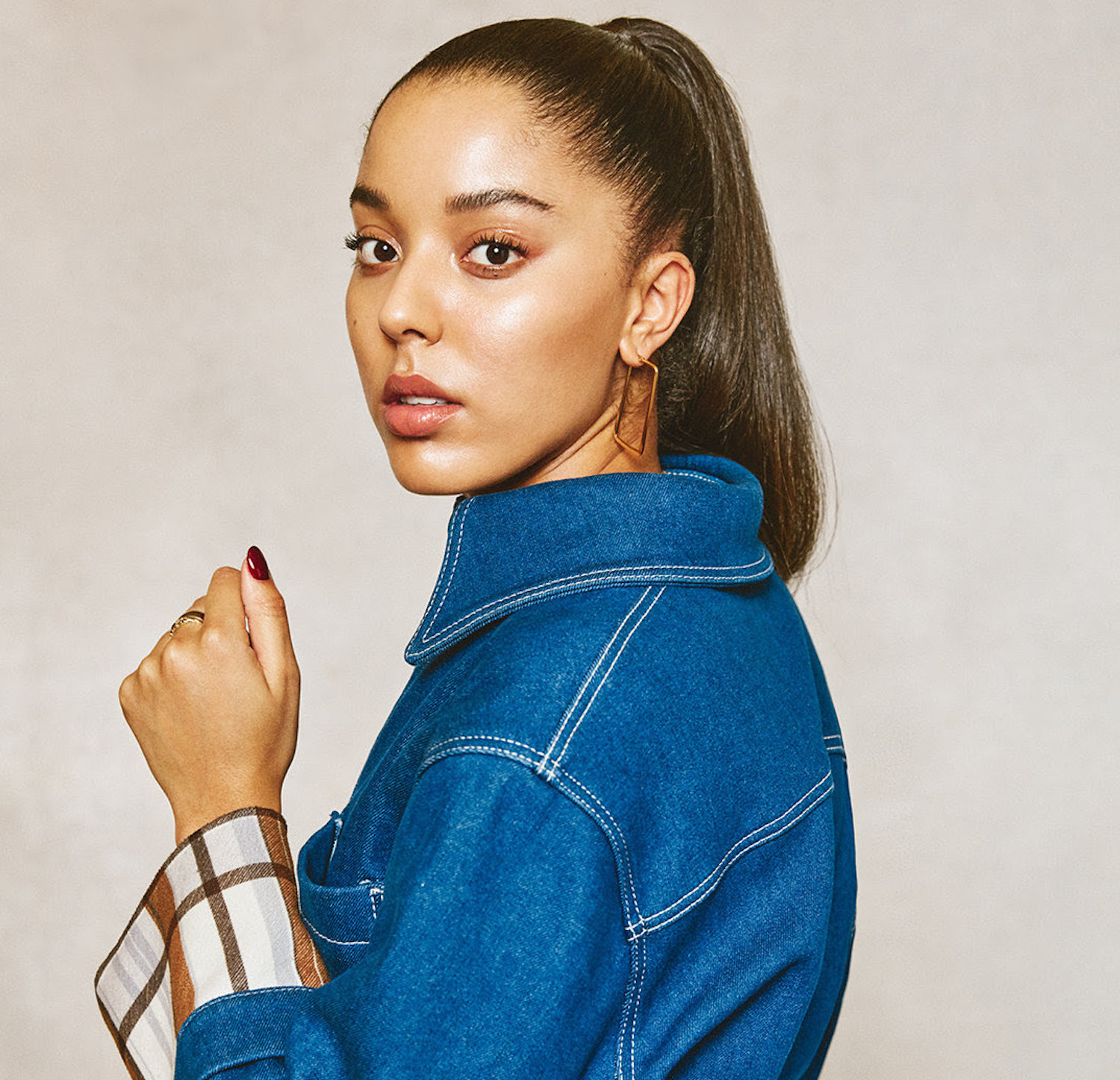 Grace Carter returns with powerful new single "Heal Me" | The Line of ...
