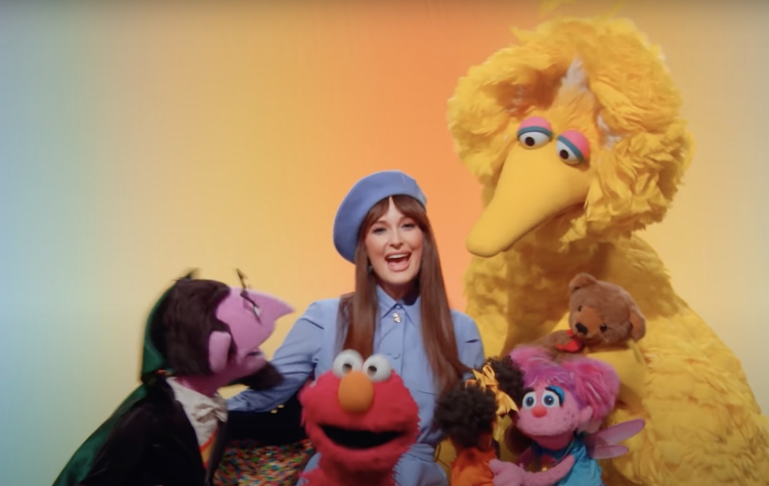 Kacey Musgraves performs song about colours during guest spot on Sesame ...