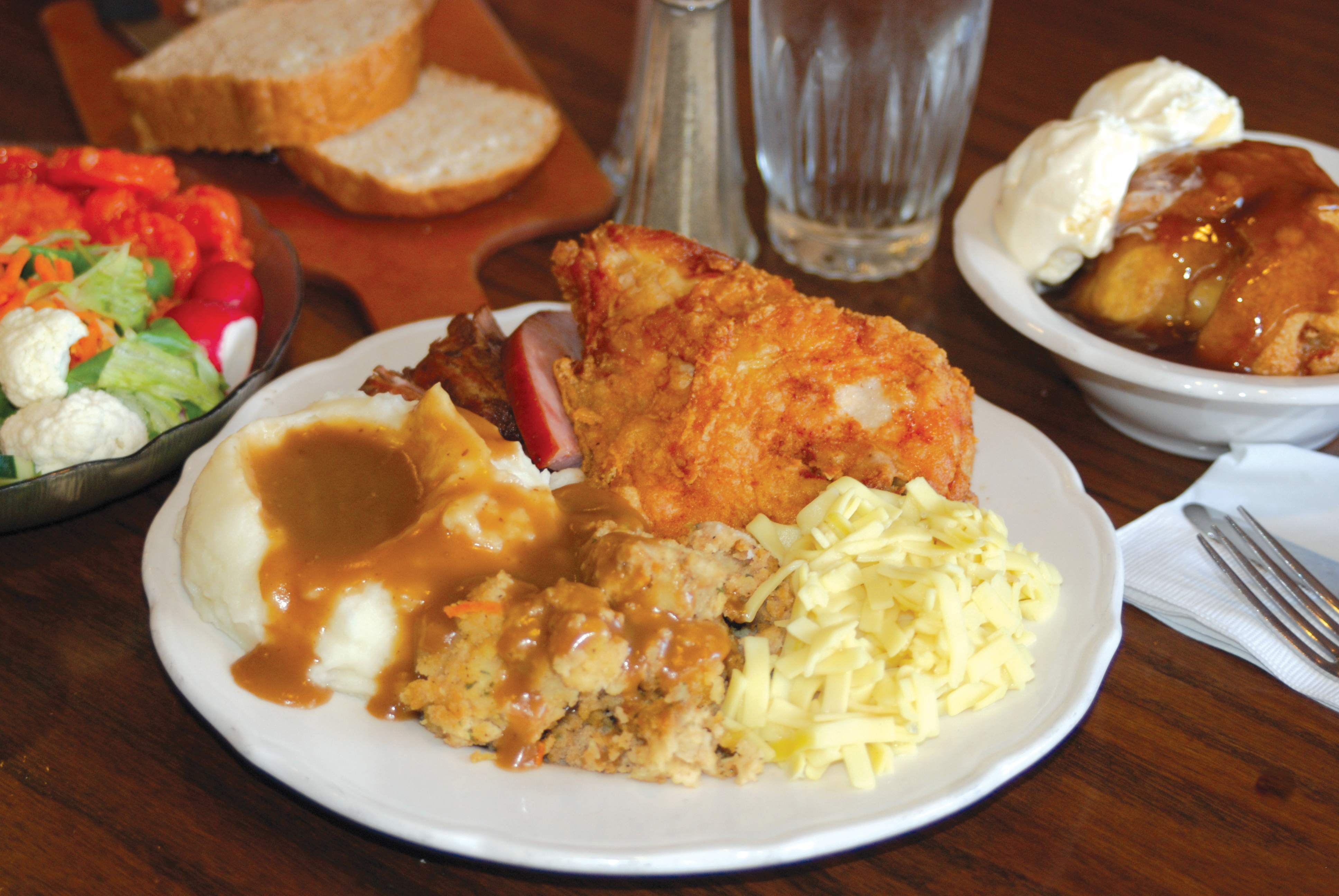 Amish Door Village | Ohio's Amish Country